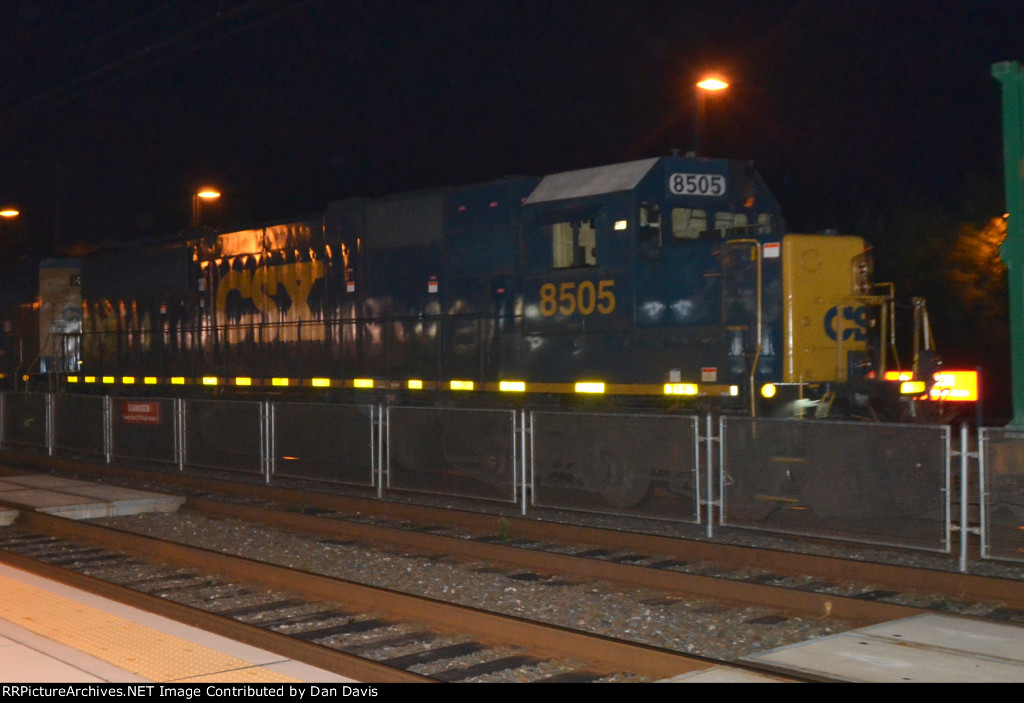 CSX SD50-2 8505 trails on Q702-03